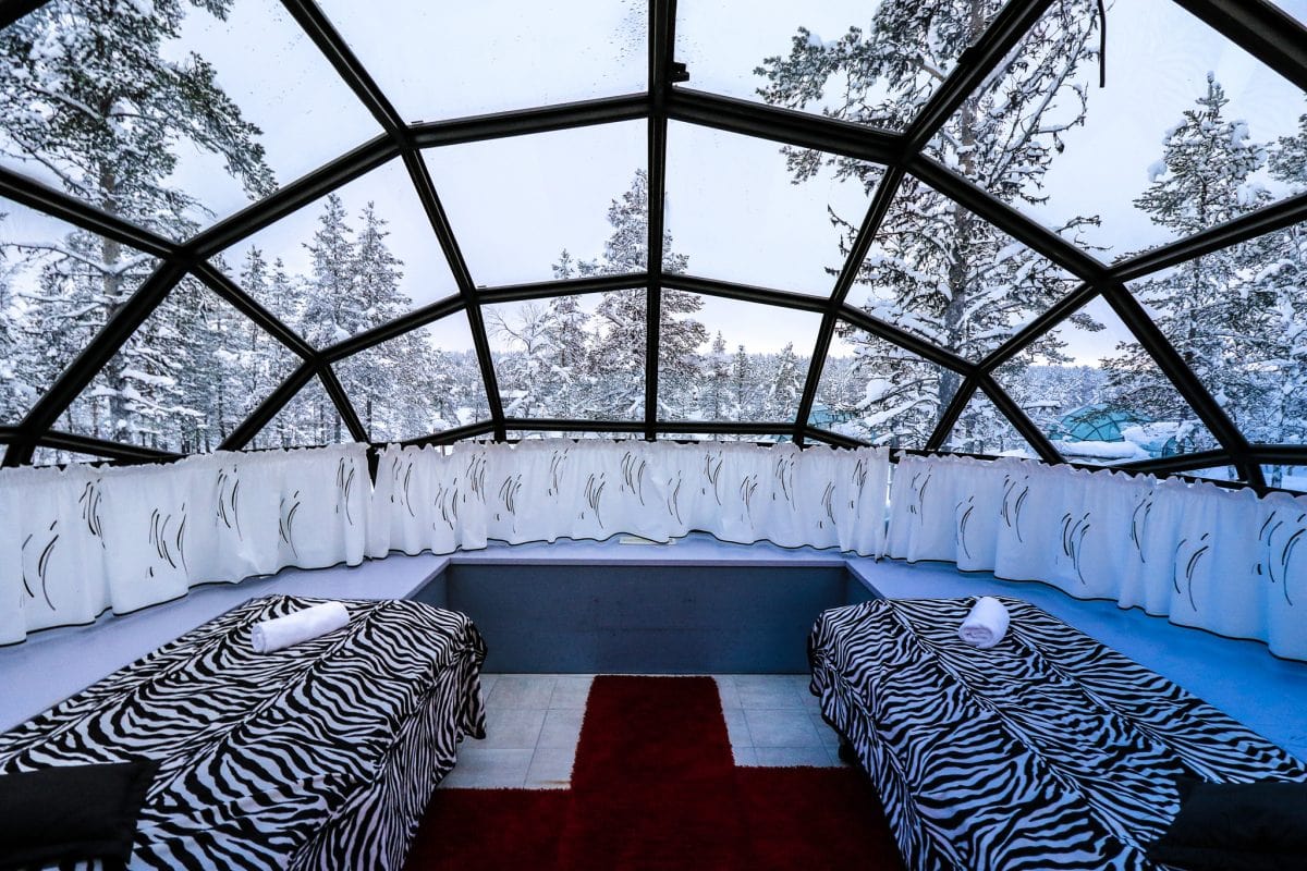 The Glass Igloo experience at Kakslauttanen Arctic Resort - Shoot from ...